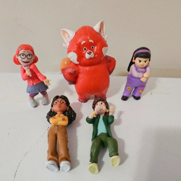 Disney | Toys | Disney Pixar Turning Red Figures Set Of 5 | Poshmark